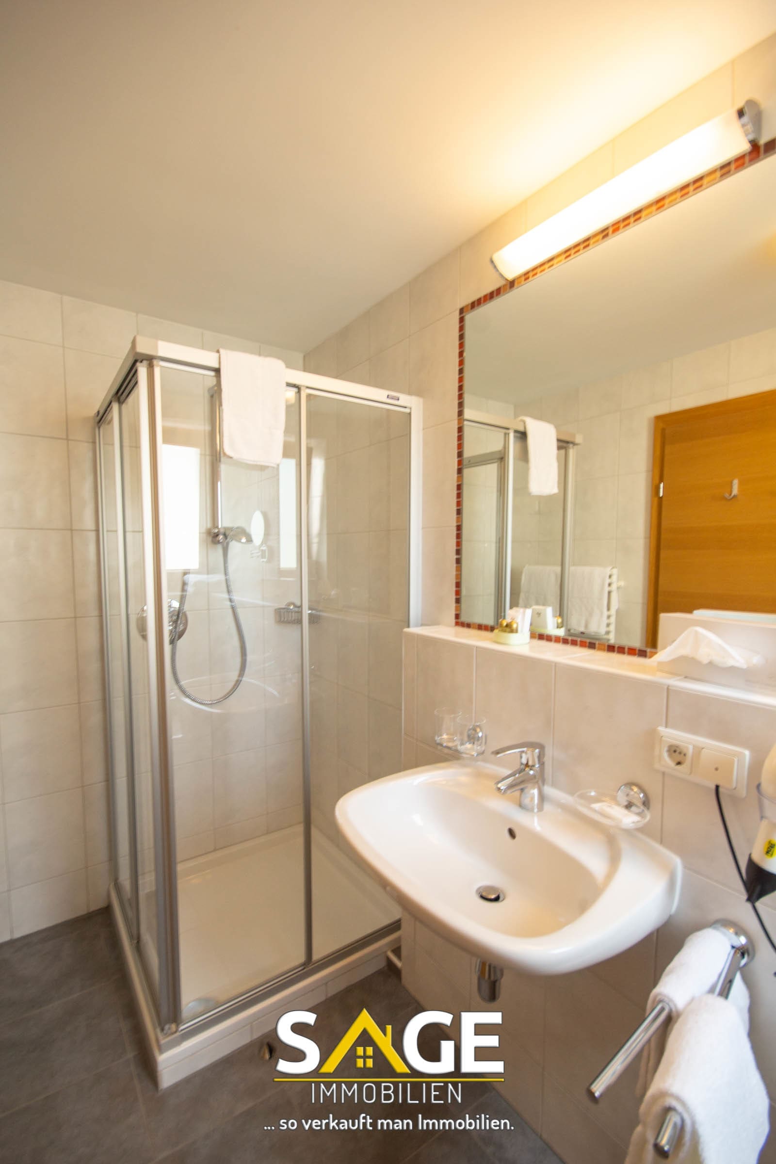 ** Investment property ** 3-room apartment a few meters from the ski ...